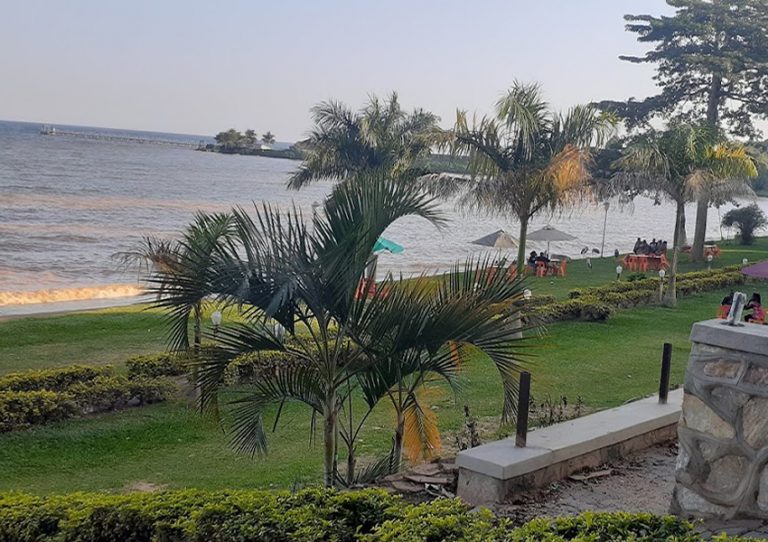 1 Day Entebbe City Tour | Entebbe Day Tour from Kampala.